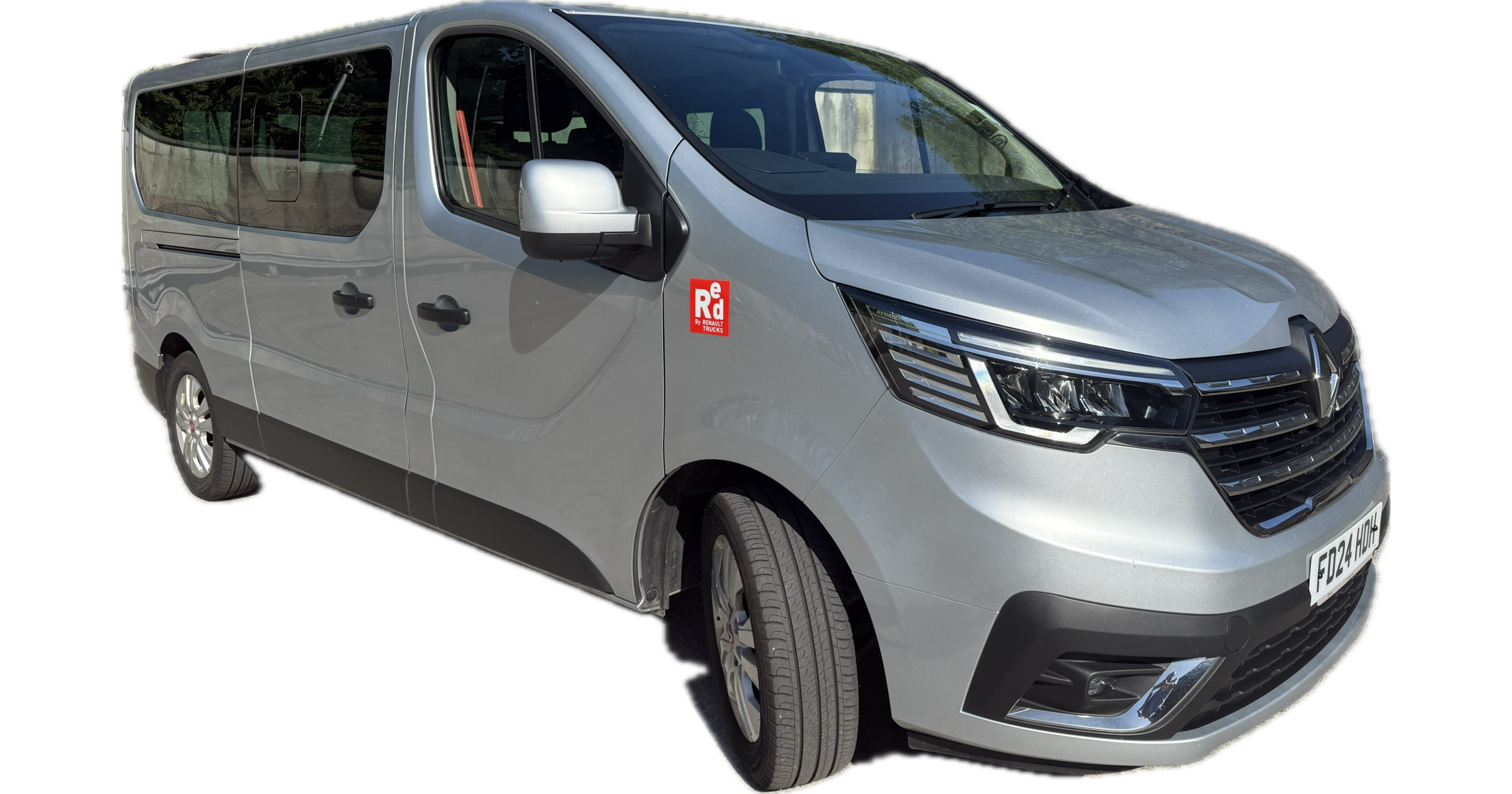 5 benefits of renting a 9-seater minibus for your trip with friends