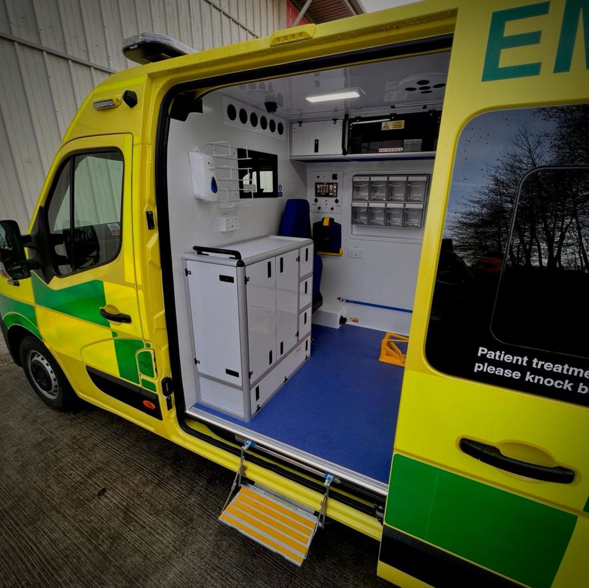 High Dependency Unit Vehicle Hire | Intack Self Drive